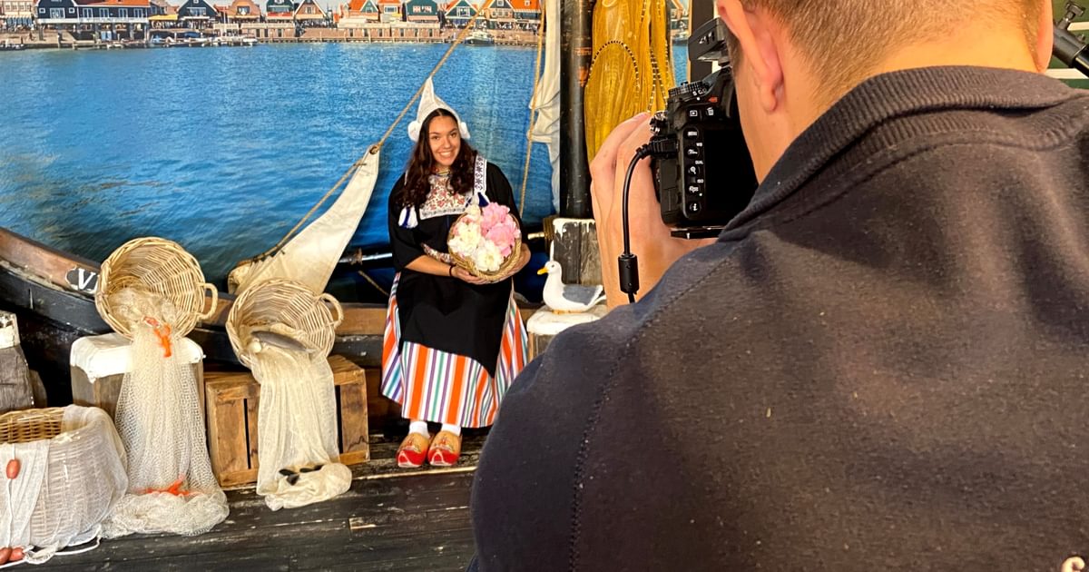 Traditional Volendam attire photoshoot | Volendam Marken Express
